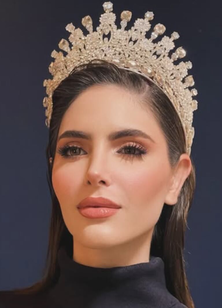 ¿Miss Universe Venezuela es trans? Se revelan fotos de su infancia y ...