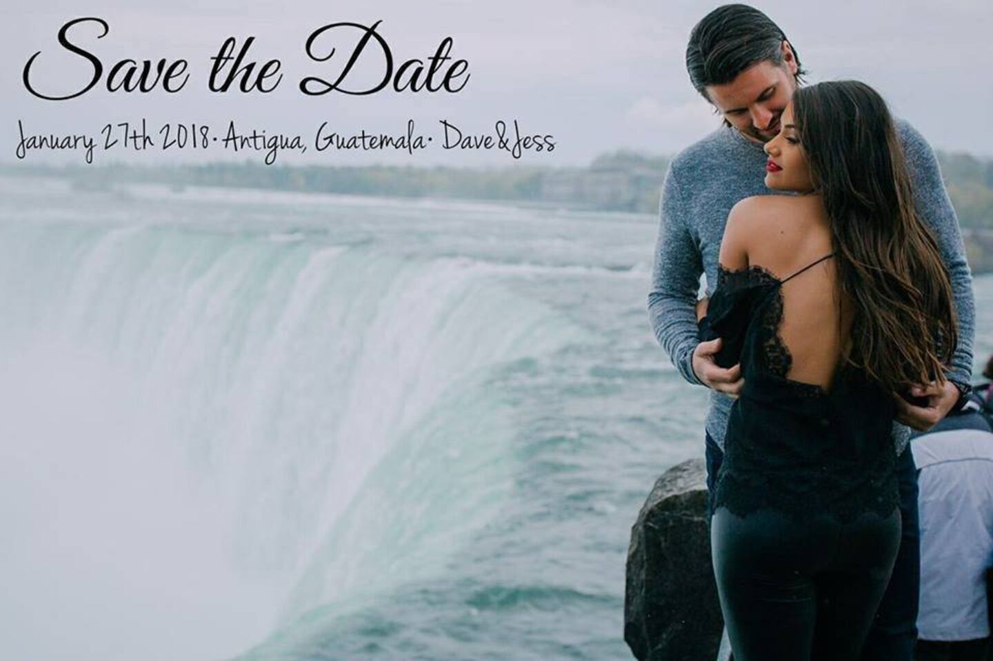 Jessica Scheel se despide del año con un sexy atuendo que resaltó sus ...