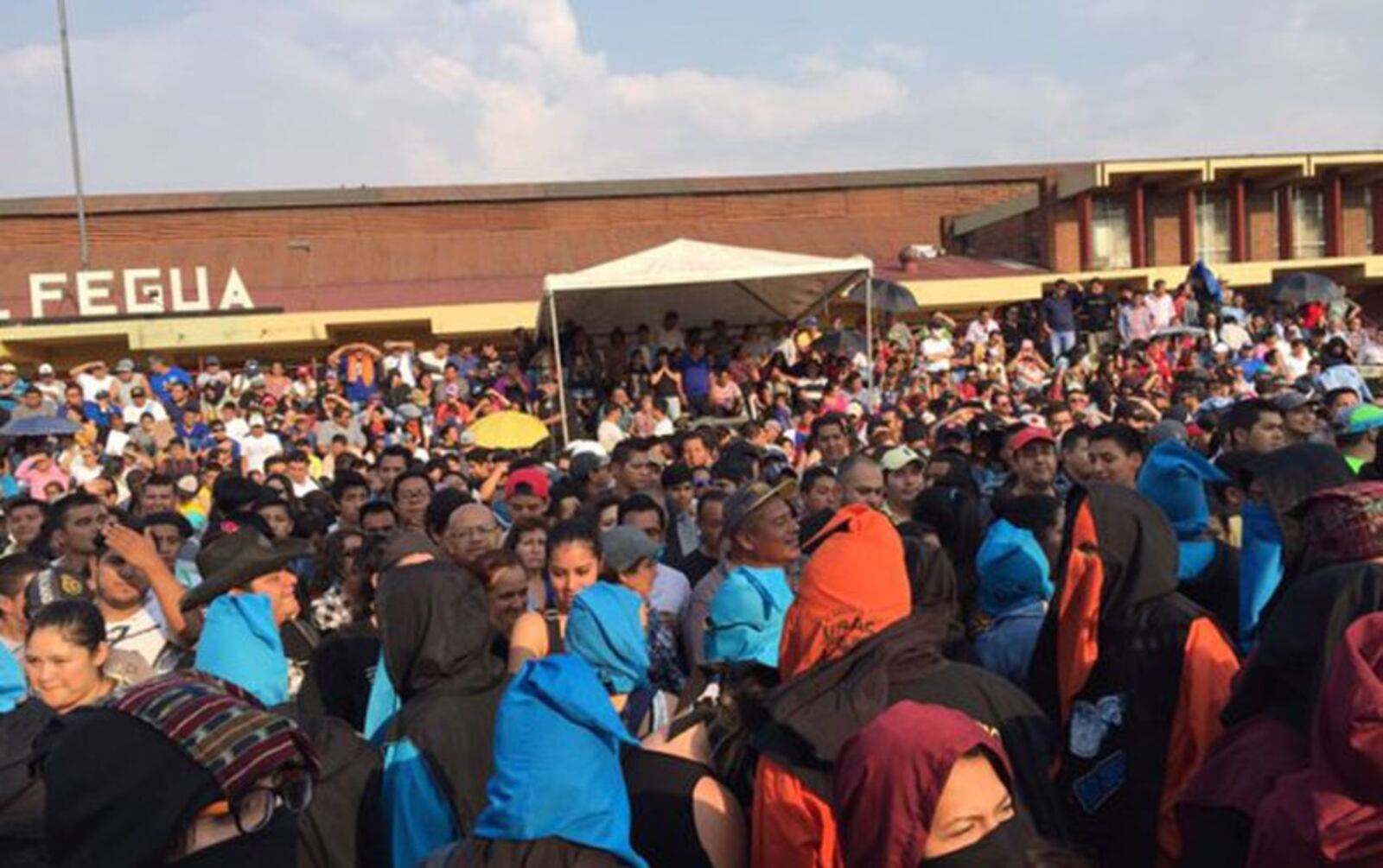 USAC realiza elección de Rey Feo 2016 en Plaza Barrios – Publinews