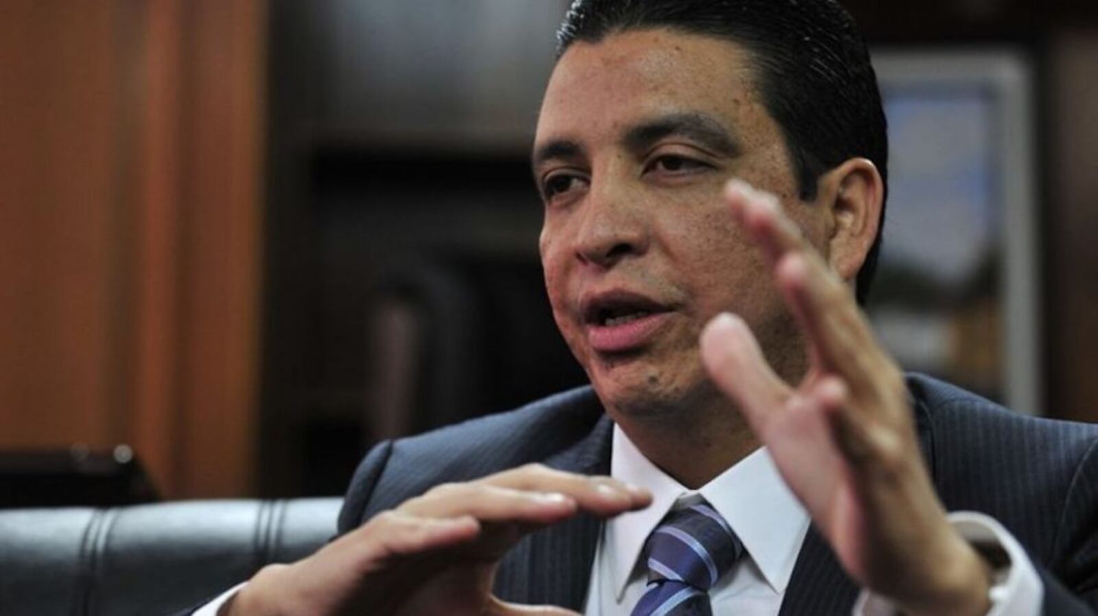 Entregan a Senabed vehículos relacionados al exministro Erick Archila ...