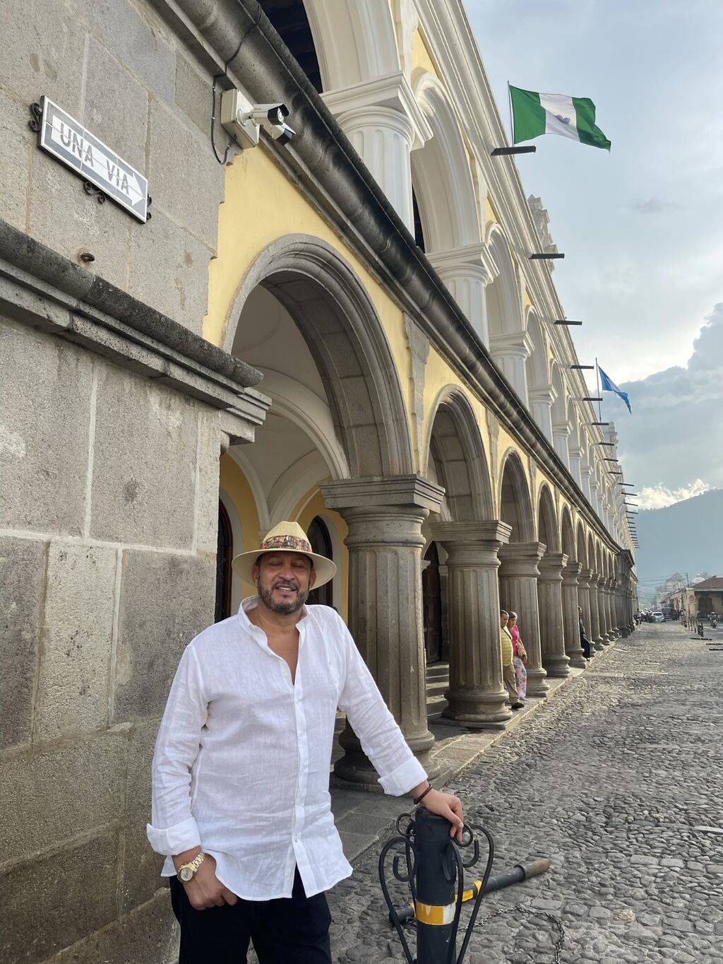 El actor colombiano Flaco Solórzano presume su visita a Guatemala ...