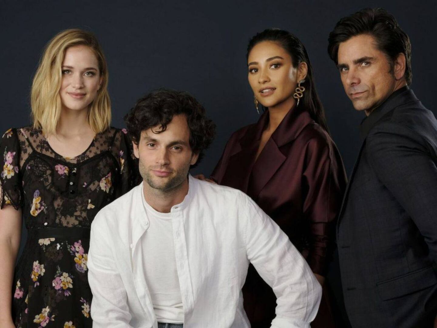Revelan secretos sobre el futuro de Joe y Love en "You" – Publinews