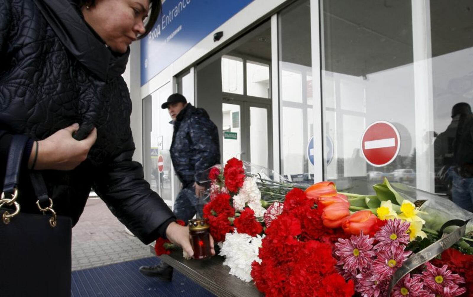 Laura de la Cruz, la azafata latina que murió en accidente de avión en ...